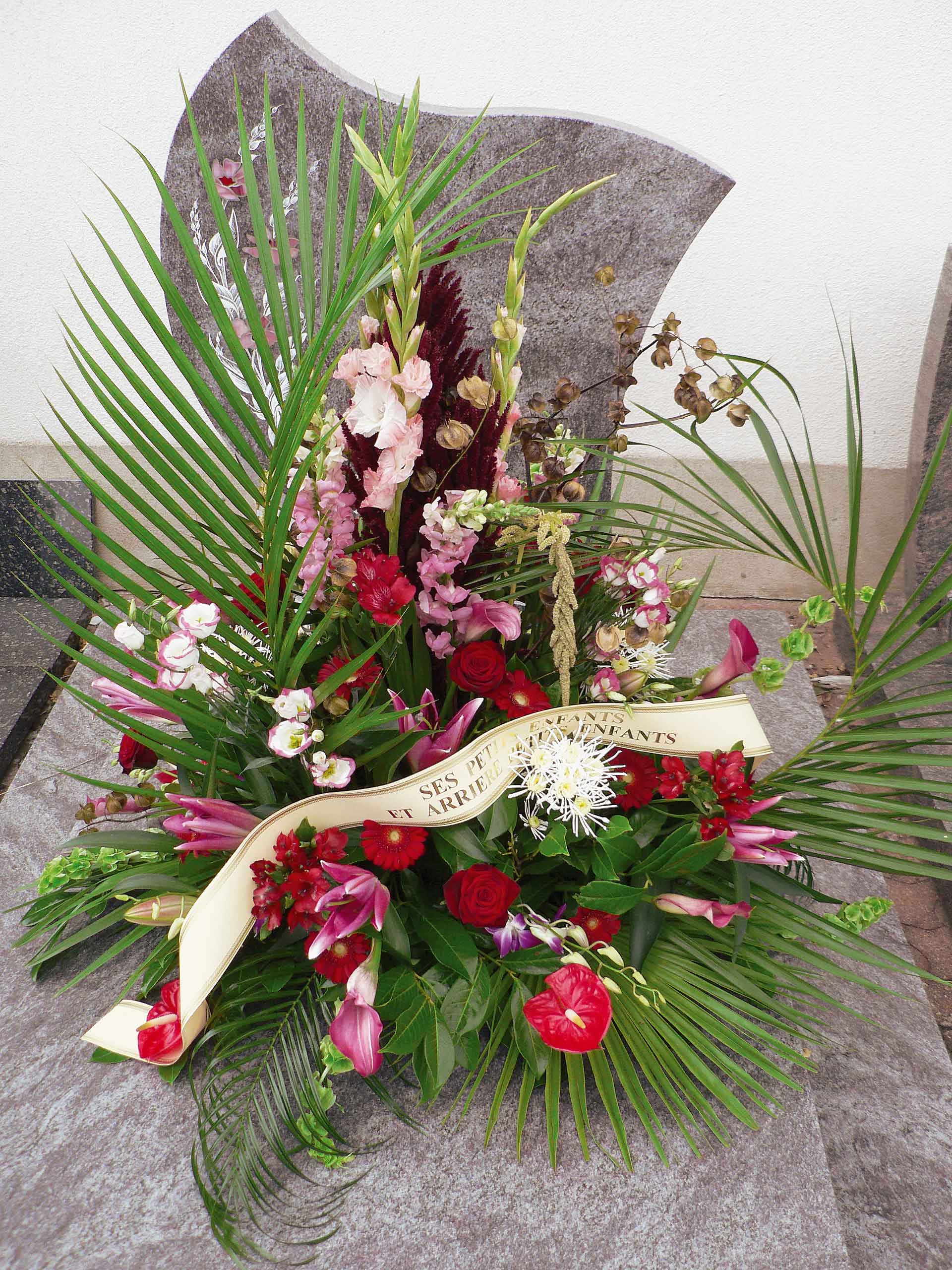 Livraison fleurs coussin conique Ferrières-en-Gâtinais et Montargis ...